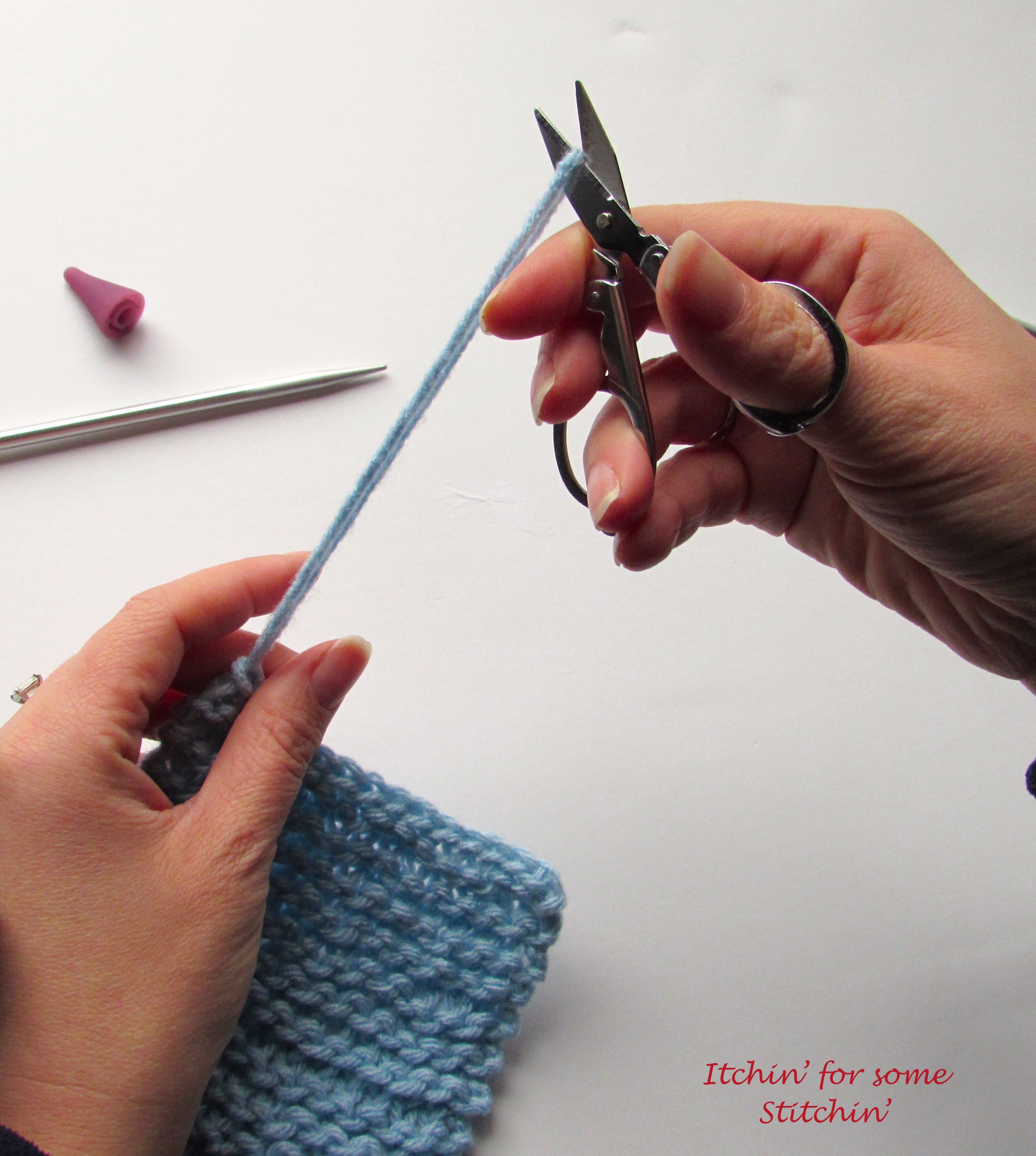 Knitting Basics: How to Cast Off Like a Pro!