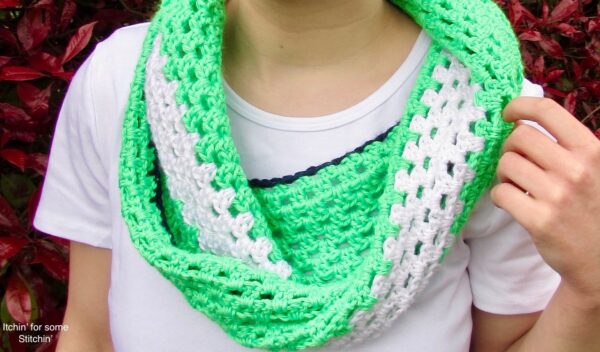 Free Twisted Cowl Crochet Pattern for Beginners | Create a Stylish ...