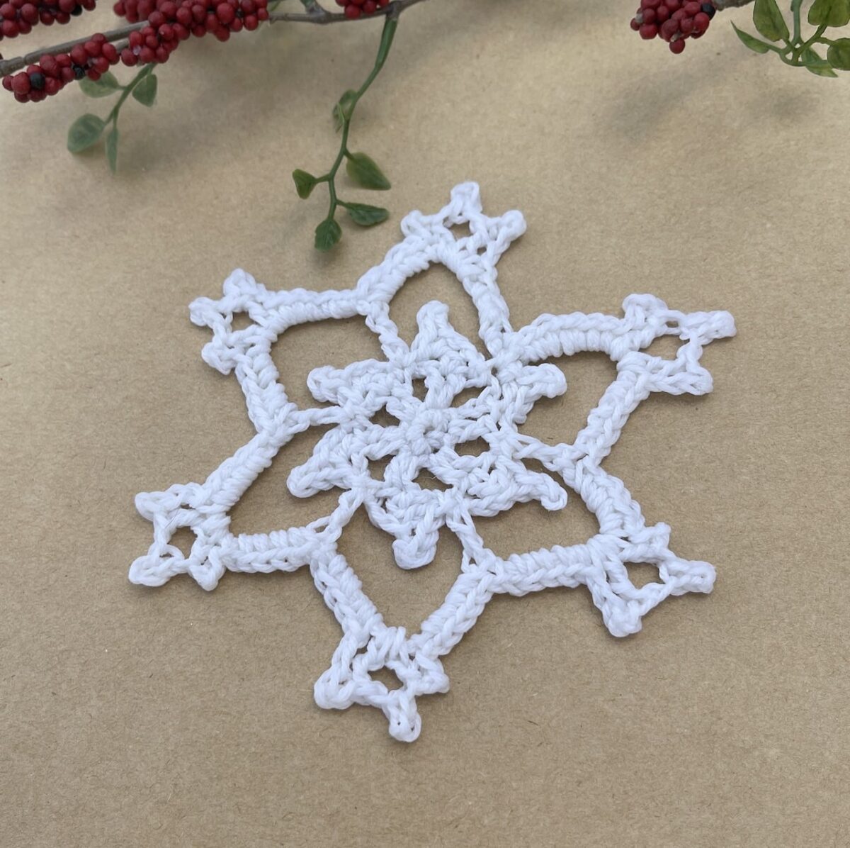Bold Crochet Snowflake Design: Add Brilliance to Your Holiday Decor