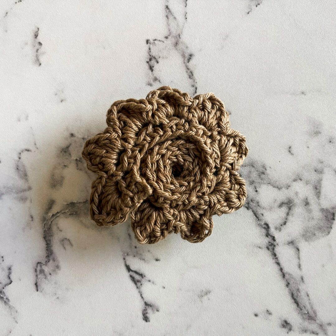 Free Crochet Cloche Hat Pattern: The Fashion Revolution of the 1920s