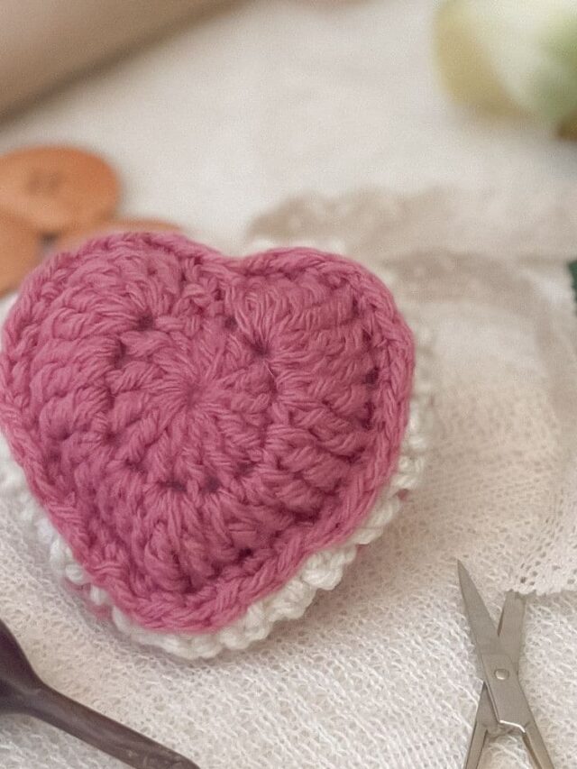 Free Crochet Acorn Appliqué Pattern – Easy Fall Motif